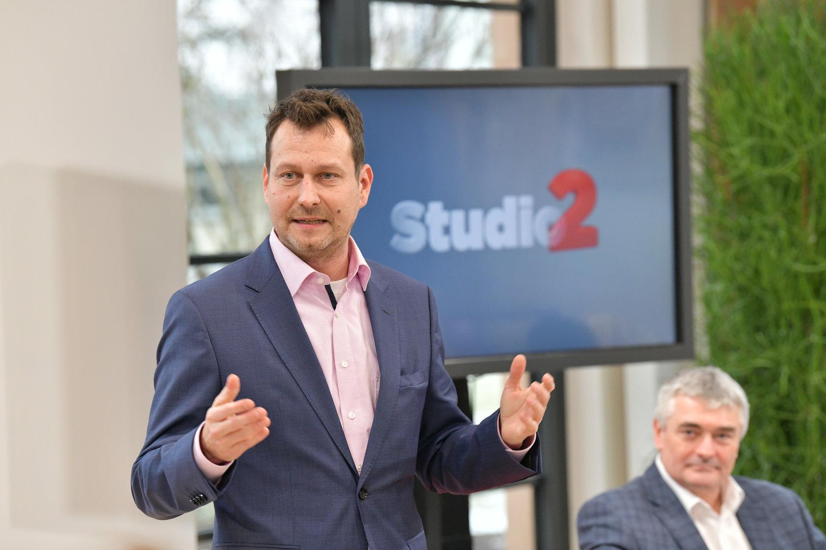 ORF2: Start für neues Vorabendmagazin "Studio 2" | Kurier