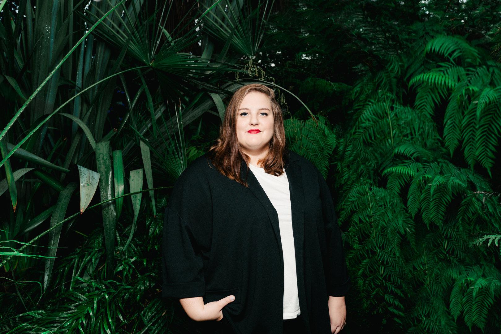 Giulia Becker über den Scheiden-Song, Feminismus und ihr neues Buch ...