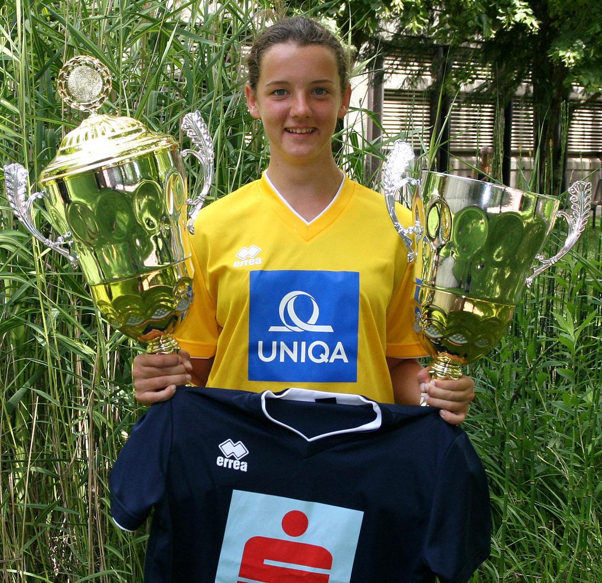 Schon mit vier trainierte sie an der Out-Linie | Kurier