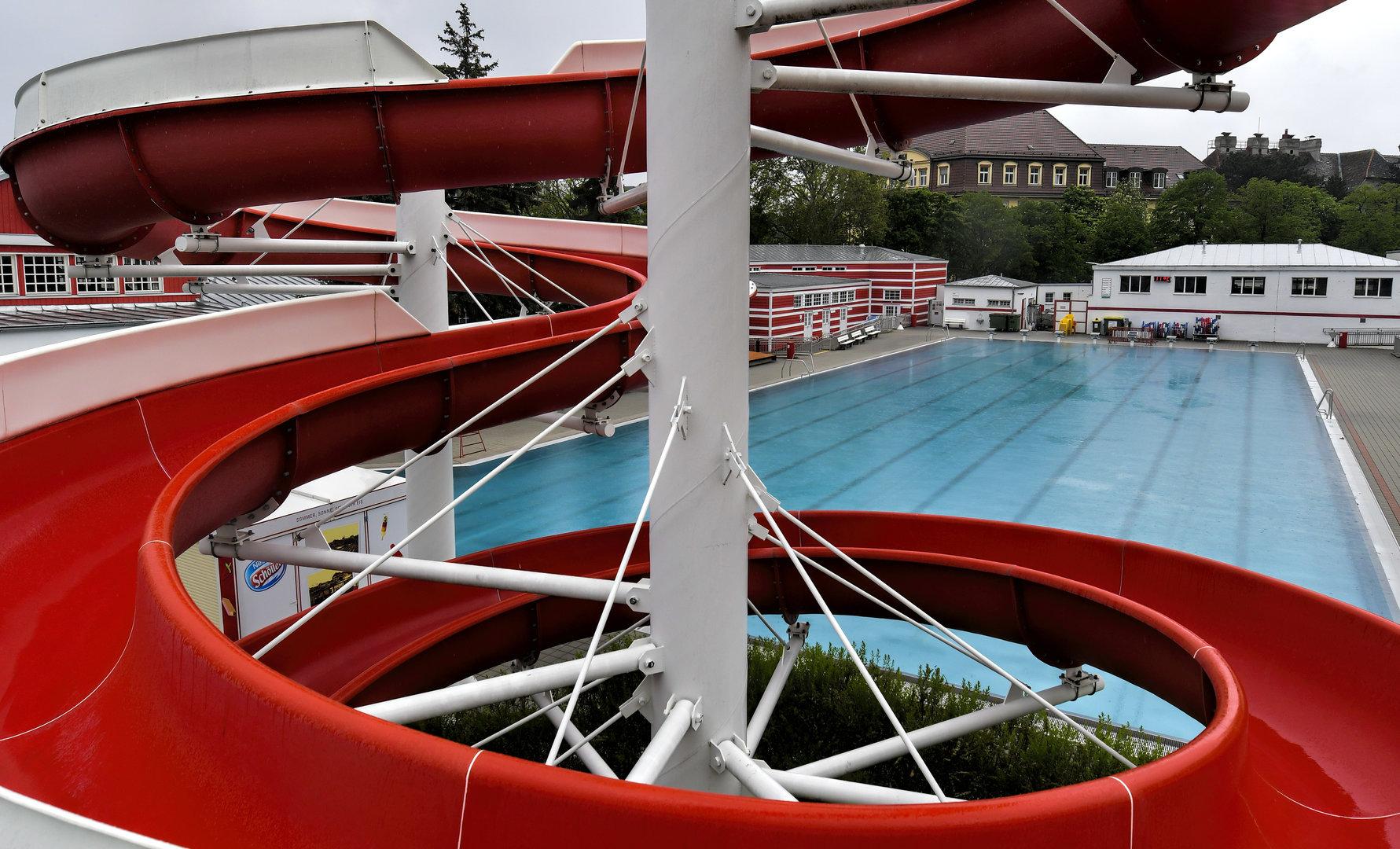 Die längsten Wasserrutschen der Stadt | Kurier