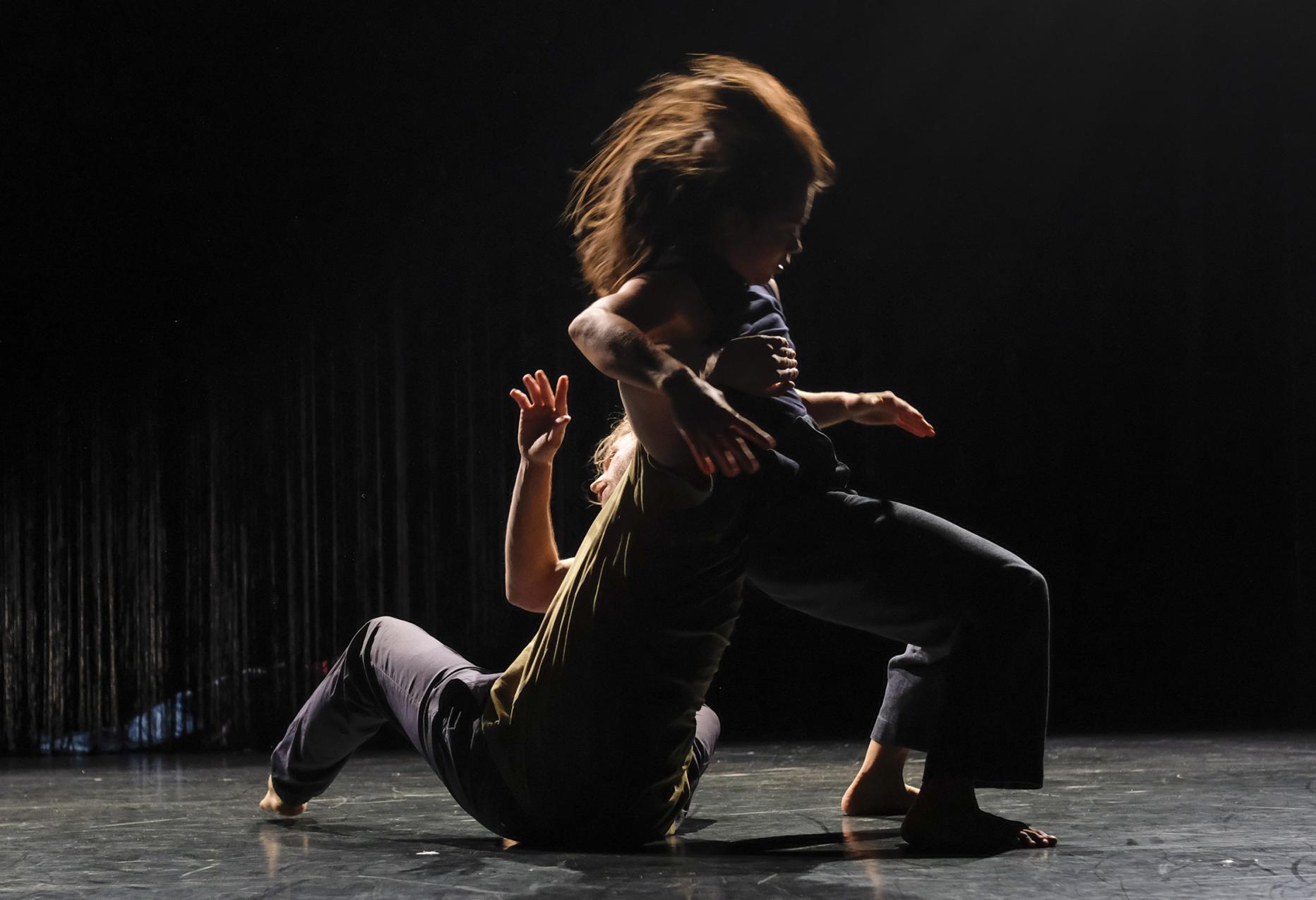 Sicht-, hör- und spürbar getanzte Ängste | Kurier