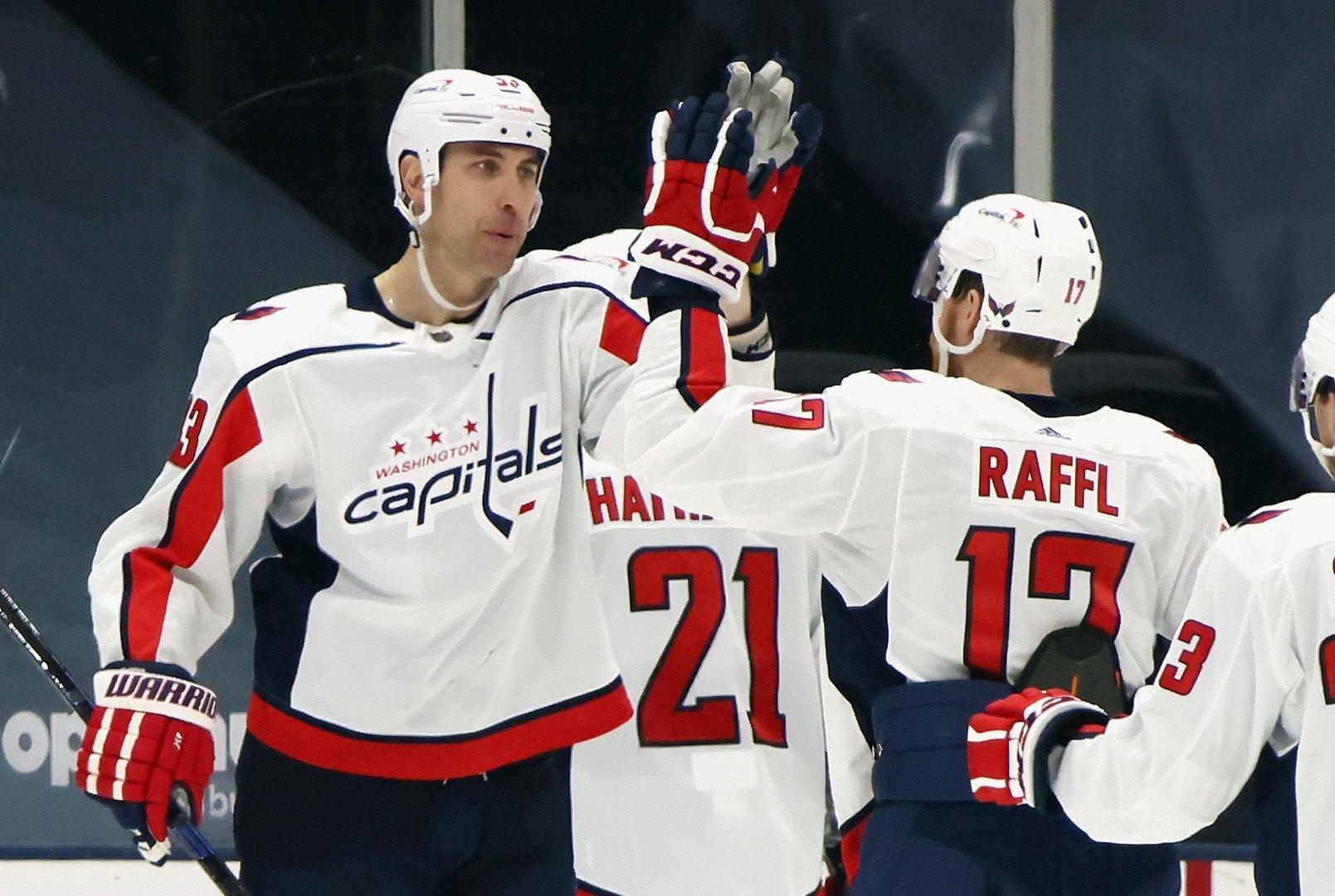 Michael Raffl startet bei den Washington Capitals mit einem Sieg | Kurier