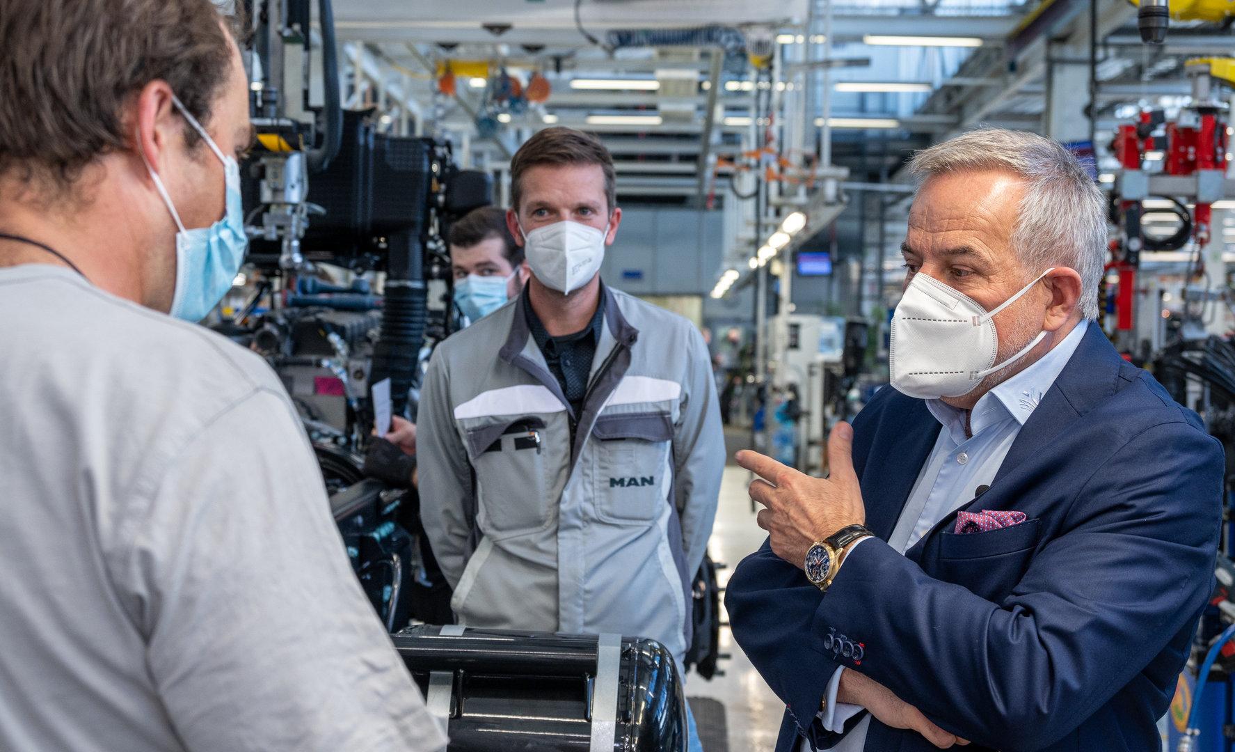 Investor Siegfried Wolf übernimmt MAN Steyr | Kurier