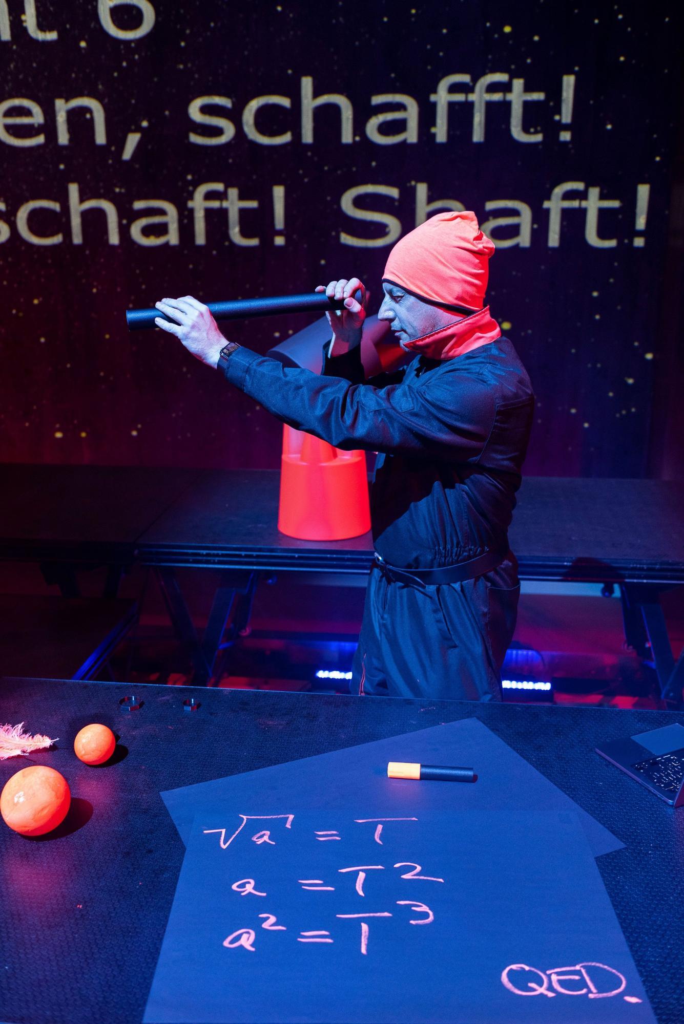 Airan Berg in Linz: „Der Zirkus ist ein Ort der Anarchie“ | Kurier