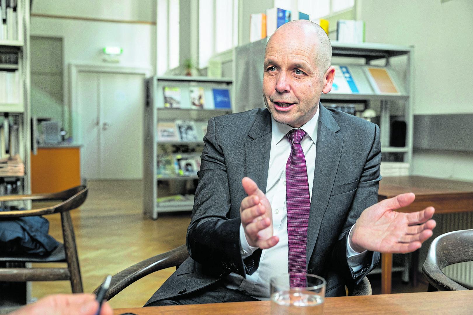 Neuer IHS-Chef für Erbschaftssteuer und gegen "Herdprämie" | Kurier