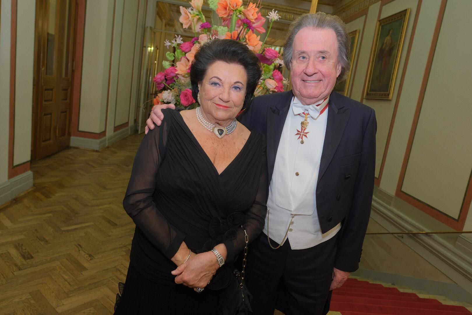 Neuer Dirigent für die Philharmonikerball-Eröffnung: Alexander Soddy ...