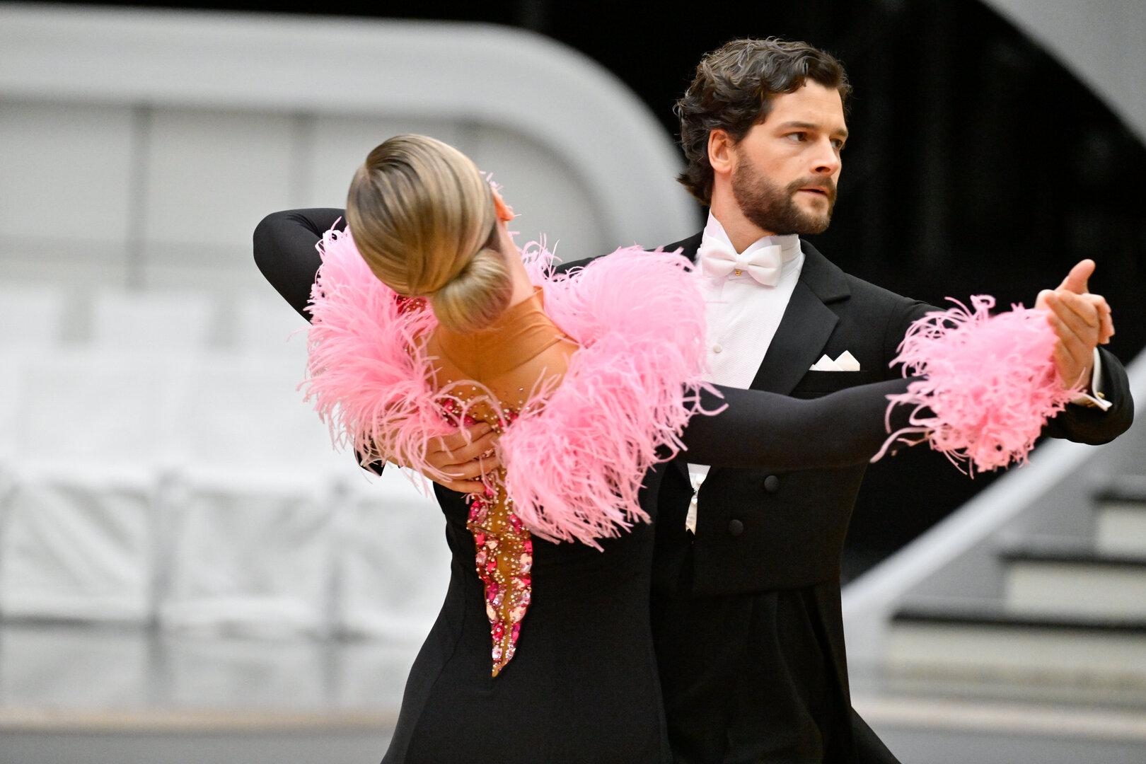 Dieses Paar musste als Erstes "Dancing Stars" verlassen | Kurier