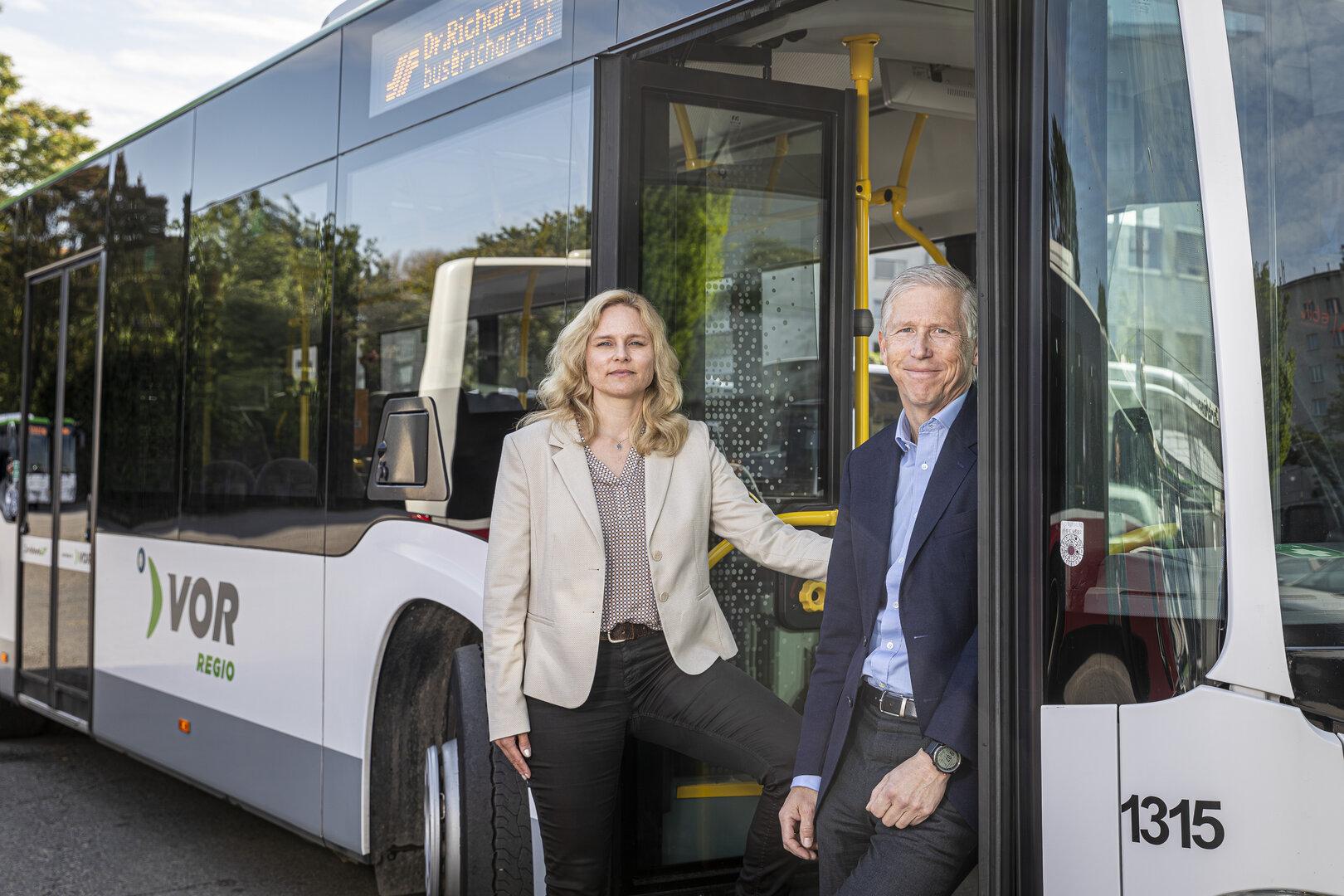 Dr. Richard: Wie 1.100 Busse noch "grüner" werden sollen | Kurier