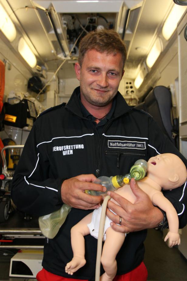 Baby in Not: Rettung übt den Ernstfall | Kurier