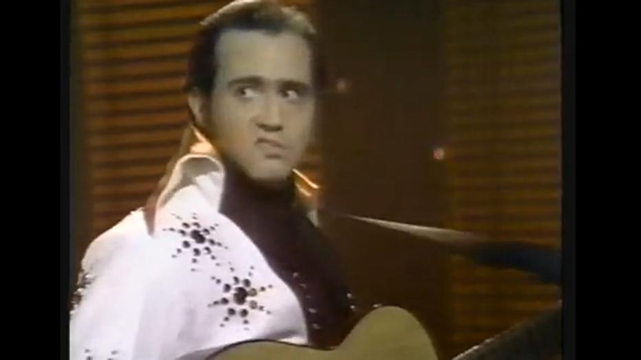 Der King lebt - Sehenswerte Elvis-Imitatoren | Kurier