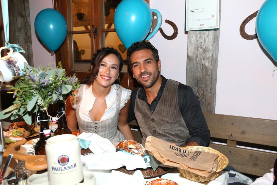 Elyas und Jessica M'Barek auf der Wiesn: Erster Auftritt als ...