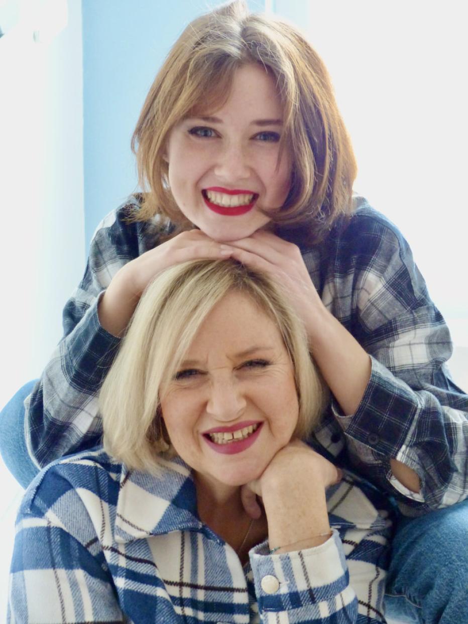 Was Amelie Engstler und Noah Ballwein über ihre Promi-Mütter zu sagen ...