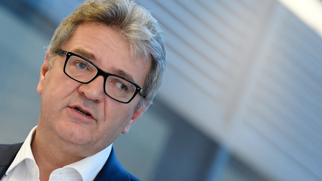 Vorfall in Psychiatrie: Peter Hacker kontert Volksanwalt | Kurier