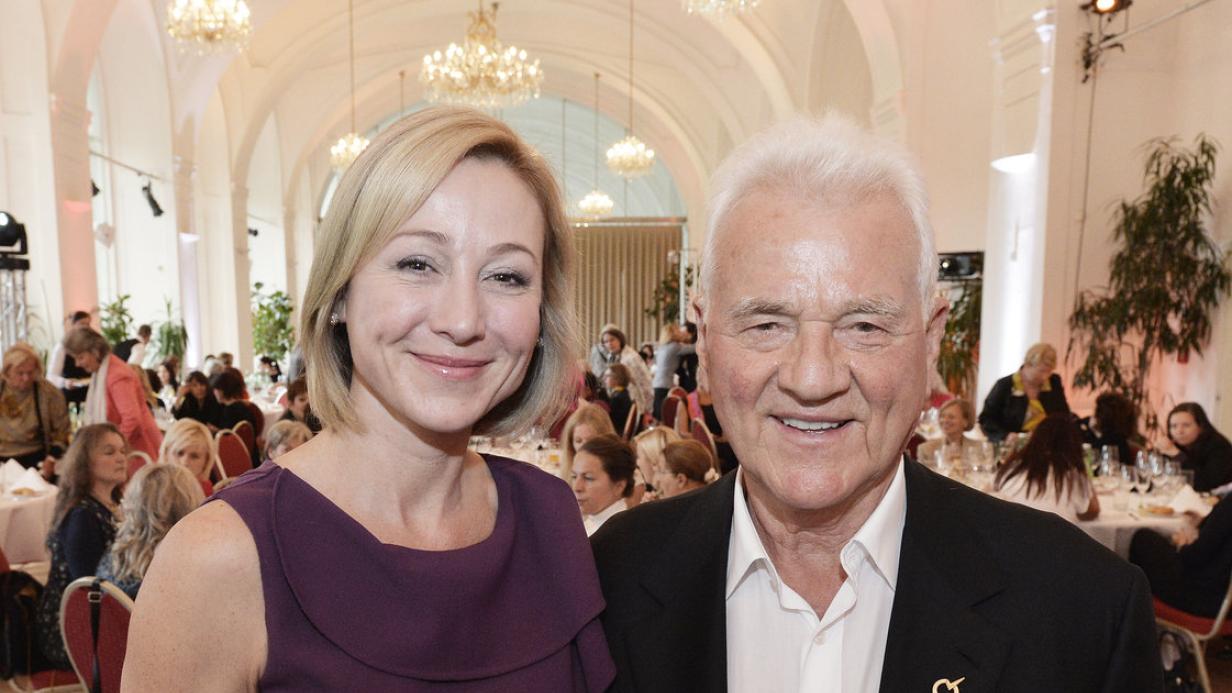 Frank Stronach: Millionenklage gegen seine Tochter | Kurier
