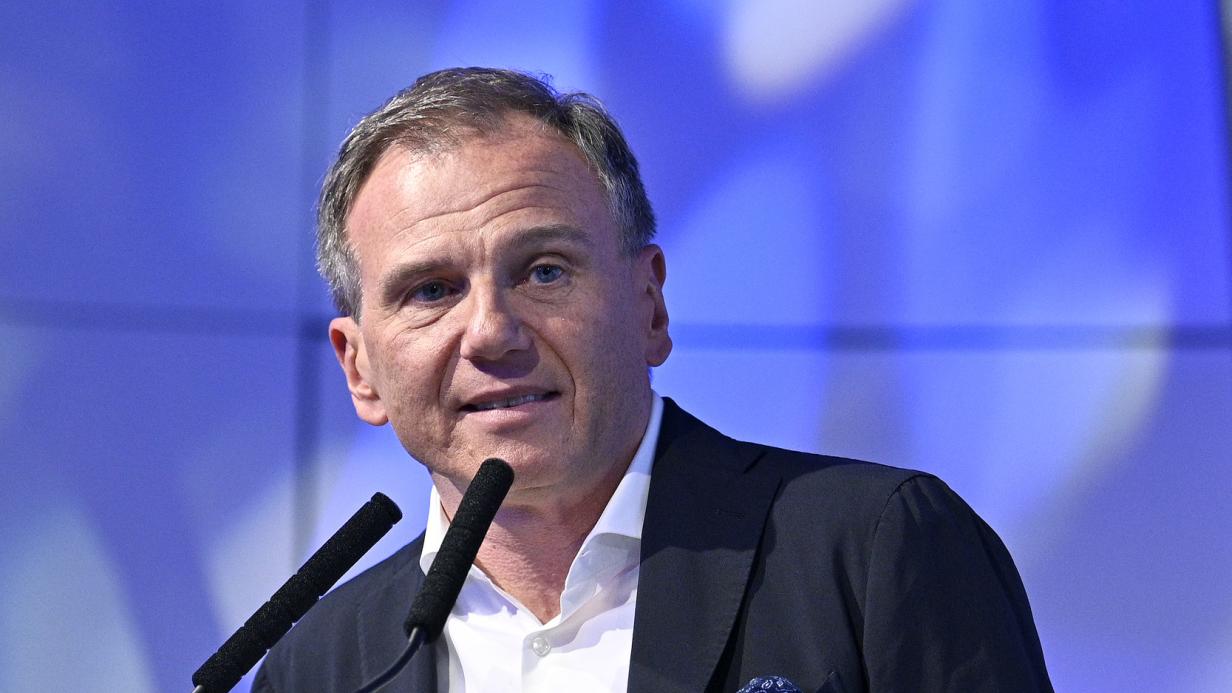 Armin Wolf als "Journalist des Jahres" geehrt | Kurier