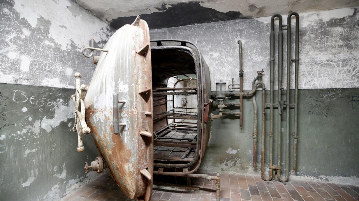 Über 9.000 Menschen bei Befreiungsfeier in KZ-Gedenkstätte Mauthausen ...