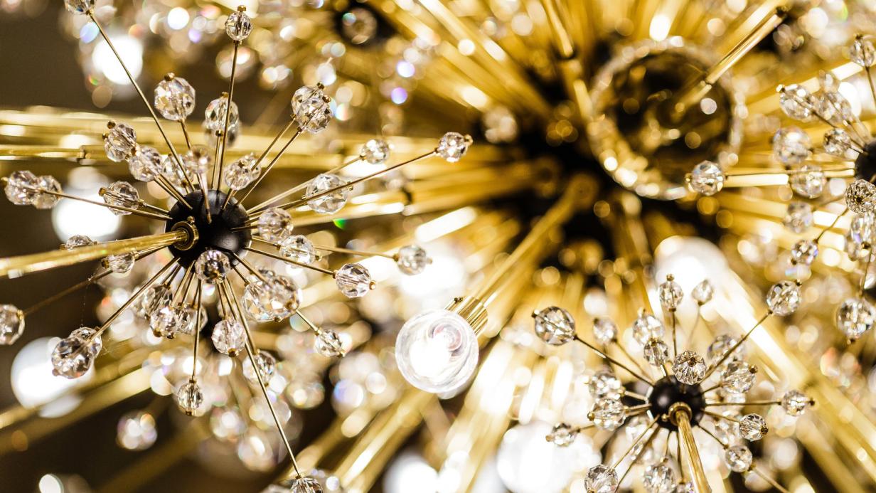 Drake hängt Luster aus Wiener Traditionsbetrieb in Toronto-Villa | Kurier