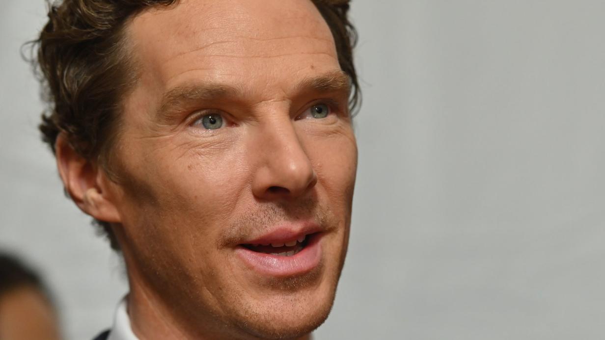 Benedict Cumberbatch entspannt mit Meditation oder mit Cocktail | Kurier