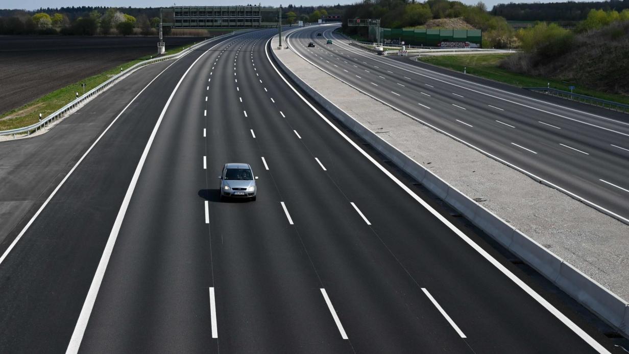 Deutsche Autobahnen: Steht das Ende der Raser bevor? | Kurier