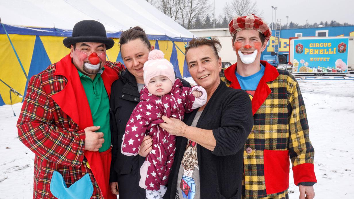 Zirkus Penelli: „Wo sollen wir denn hin?“ | Kurier