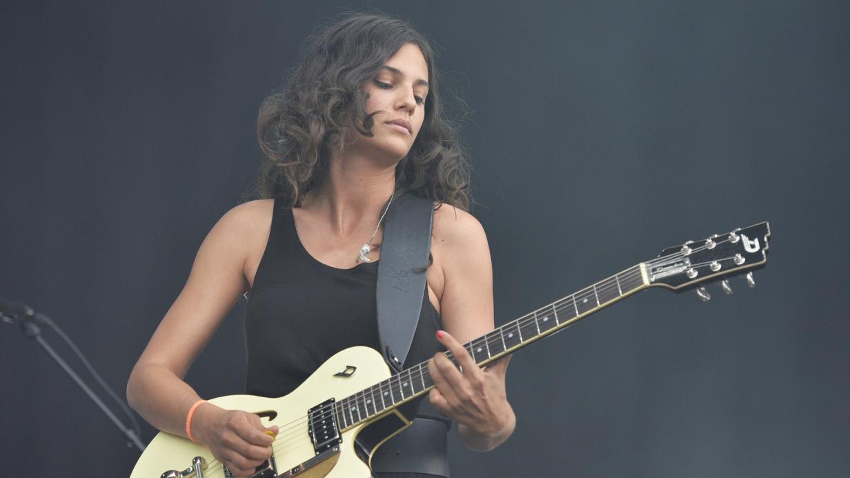 Popstar Anna F.: „Ich habe Gefühle, keine Visionen“ | Kurier