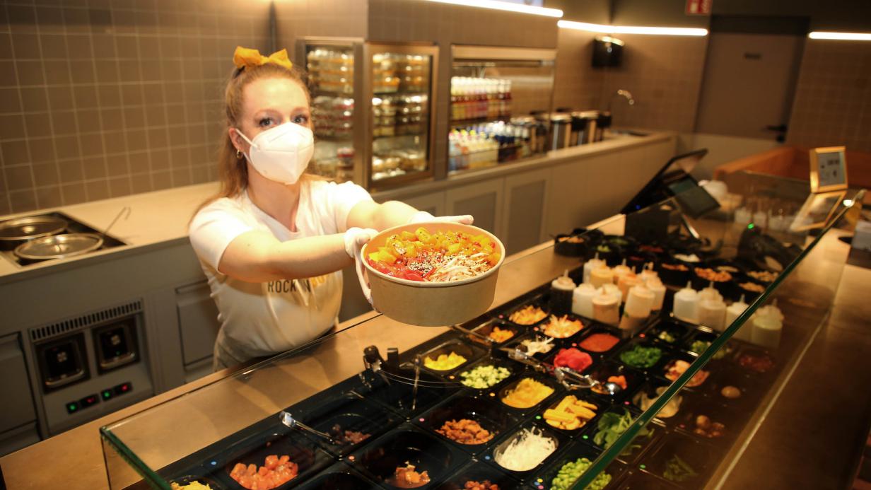 „Fat Monk – Deli Bowls“: Neue Lokale von Haubenkoch Bernie Rieder