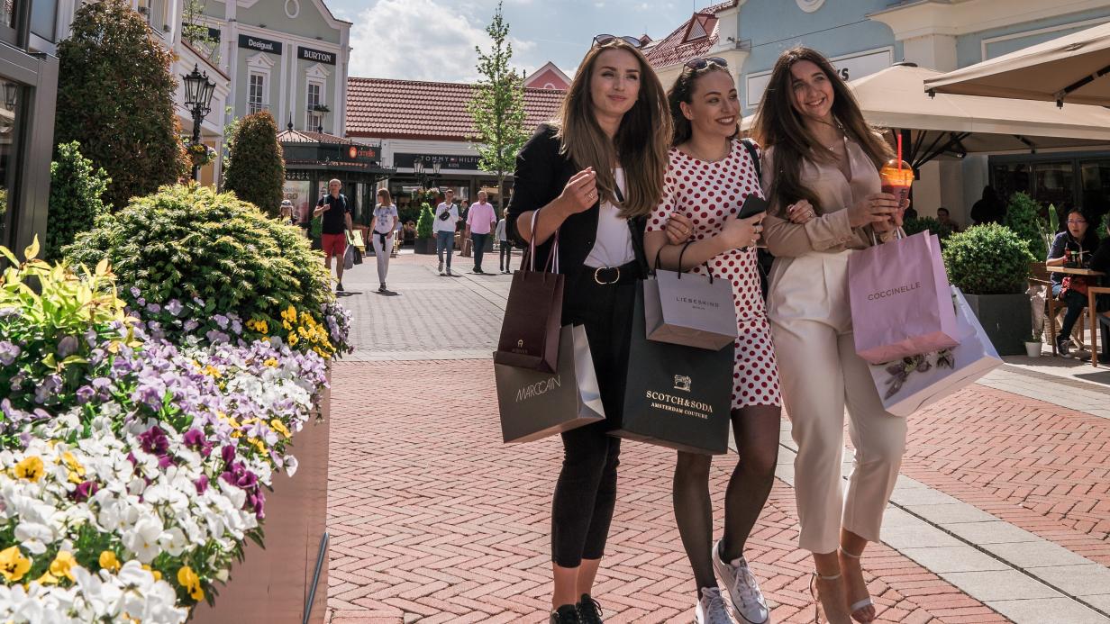Aufregende Shoppingtage: Final Sale Week im Designer Outlet Parndorf ...