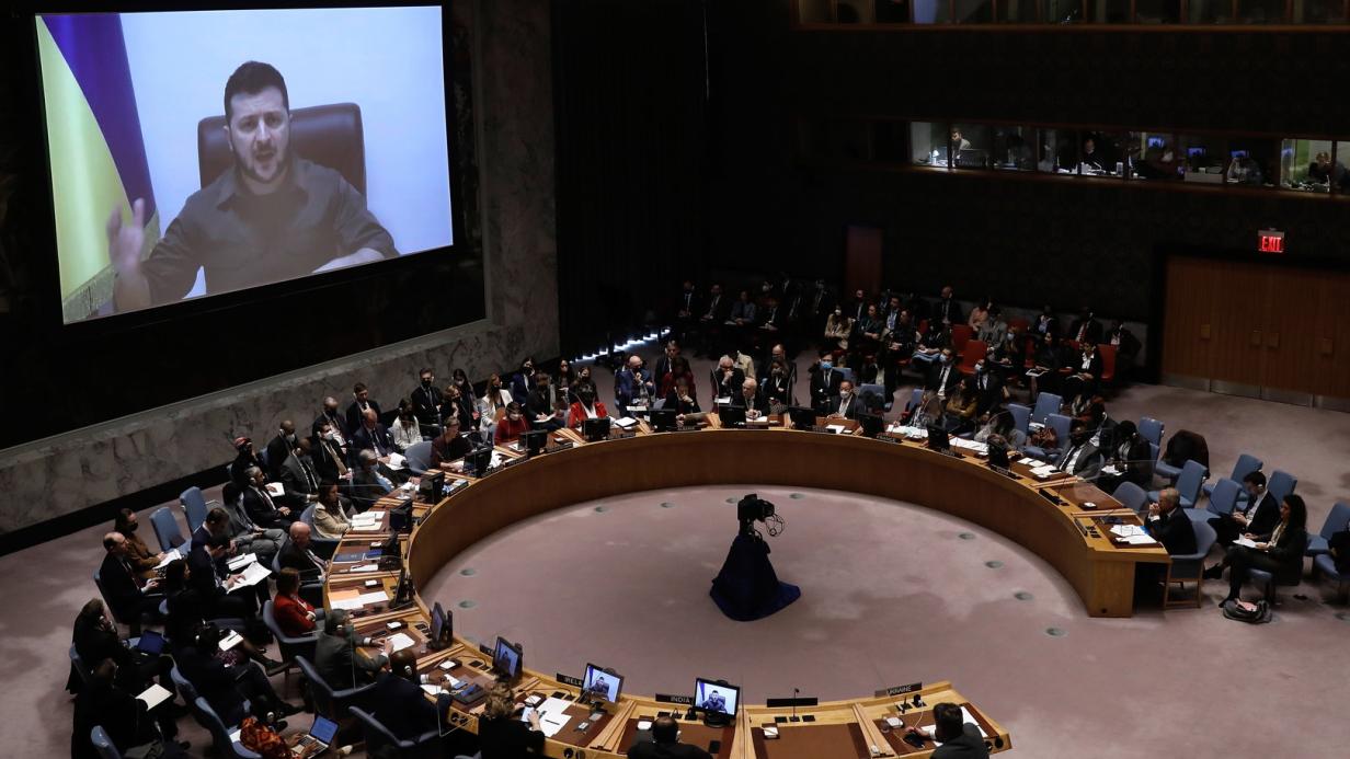 Selenskij fordert nach Butscha Konsequenzen für Russland