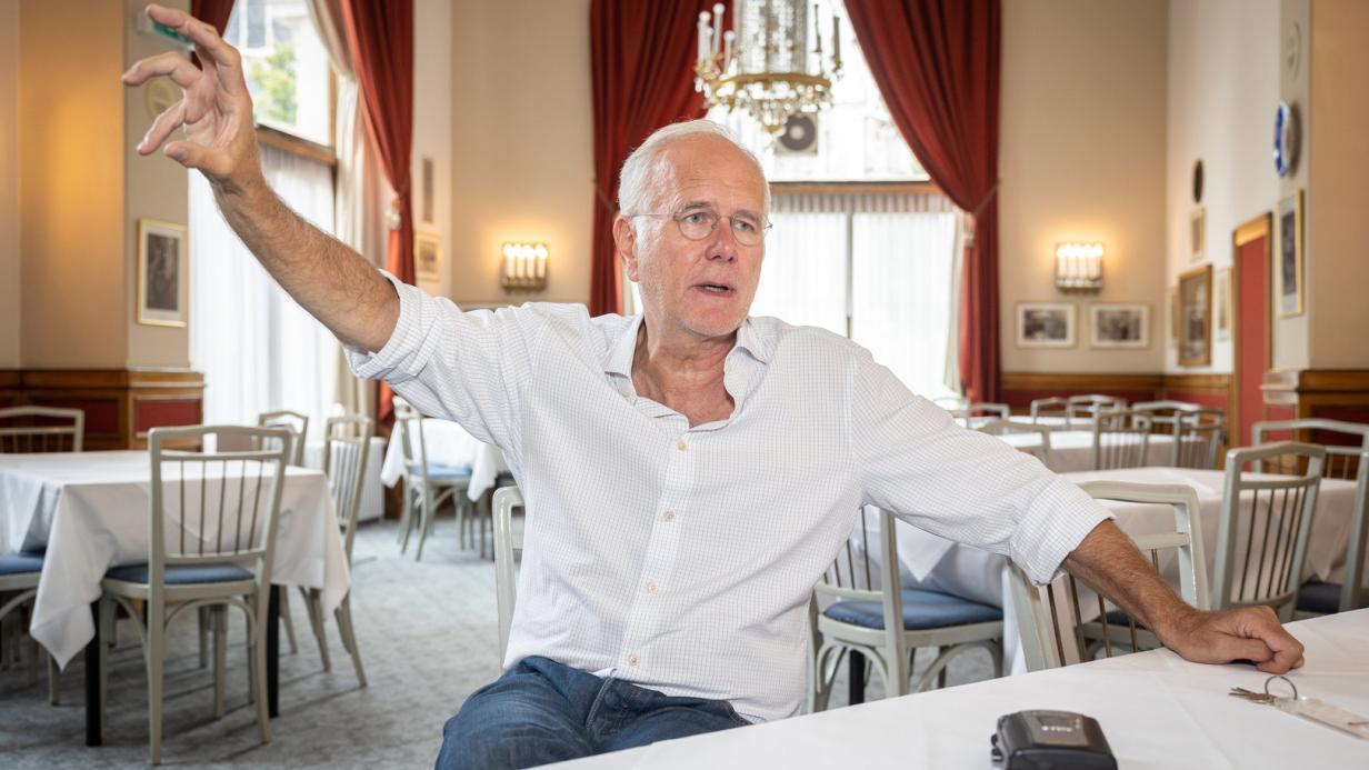 Harald Schmidt: "Österreich – die letzte Stufe vor dem Paradies" | Kurier