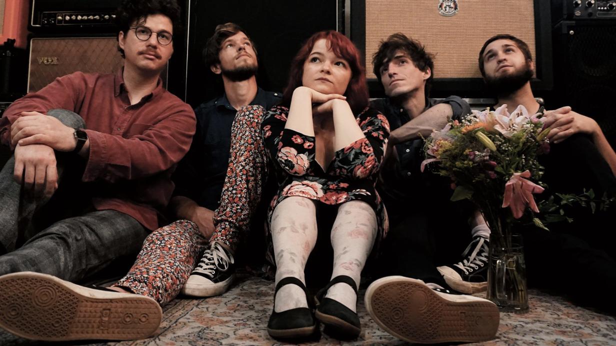 Neue Band: In Lea’s Apartment treffen sich Musik und Kunst | Kurier