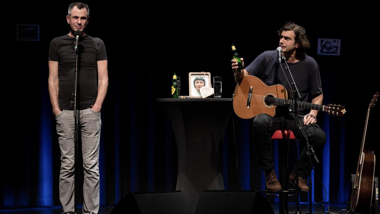 Da lacht sogar Janne Ahonen: Gelungenes Schispringerlieder-Revival