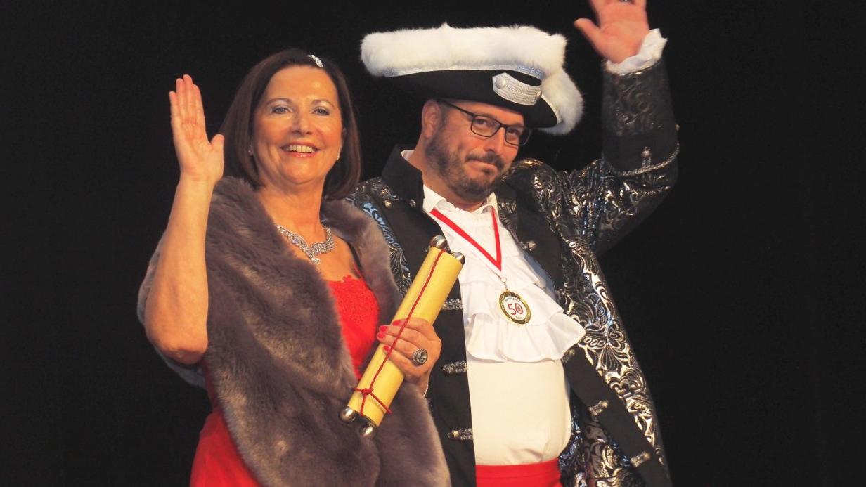 „Juppi, Juppi, Owado“: Die Narren sind geweckt | Kurier