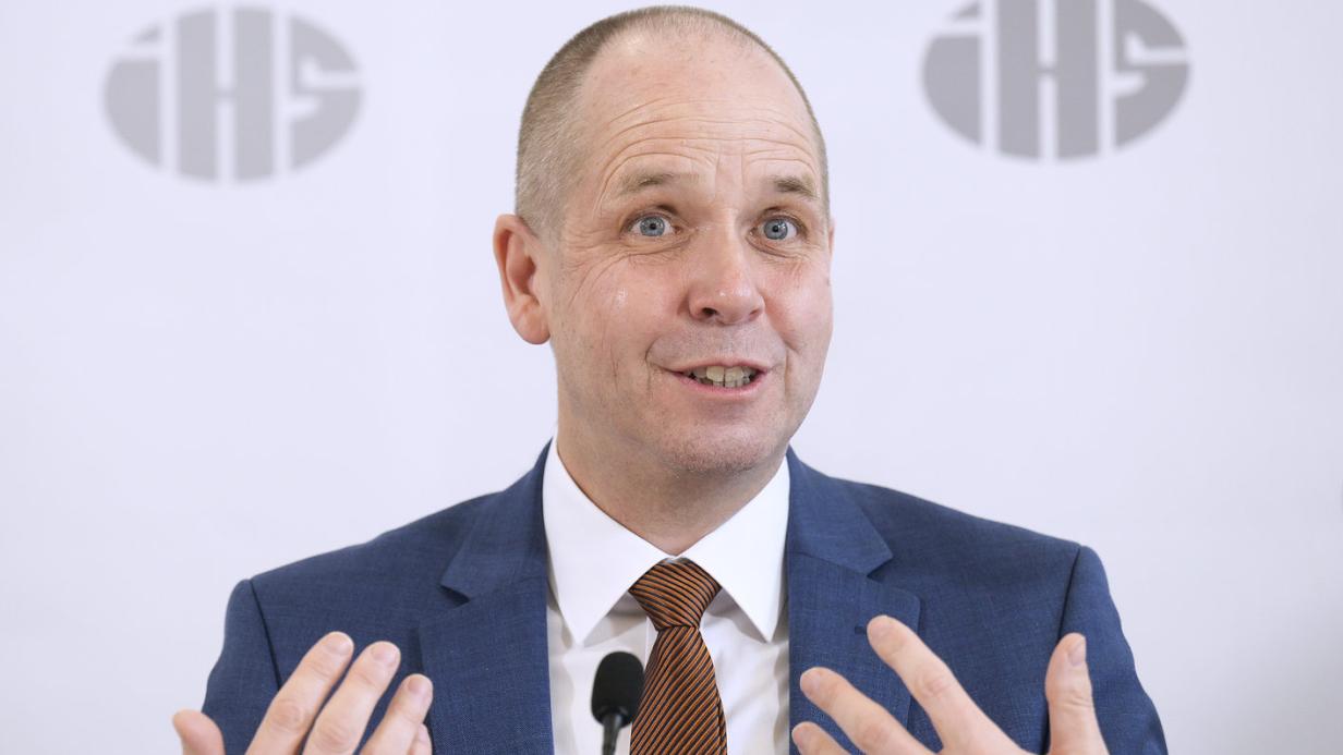 IHS-Chef Holger Bonin für mehr Flexibilität beim Metaller-KV | Kurier