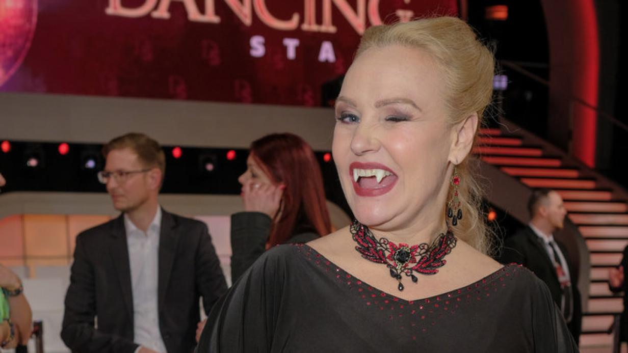 Wie ORF-Lady Verena Scheitz ihre Rückkehr zu "Dancing Stars" erlebt hat ...