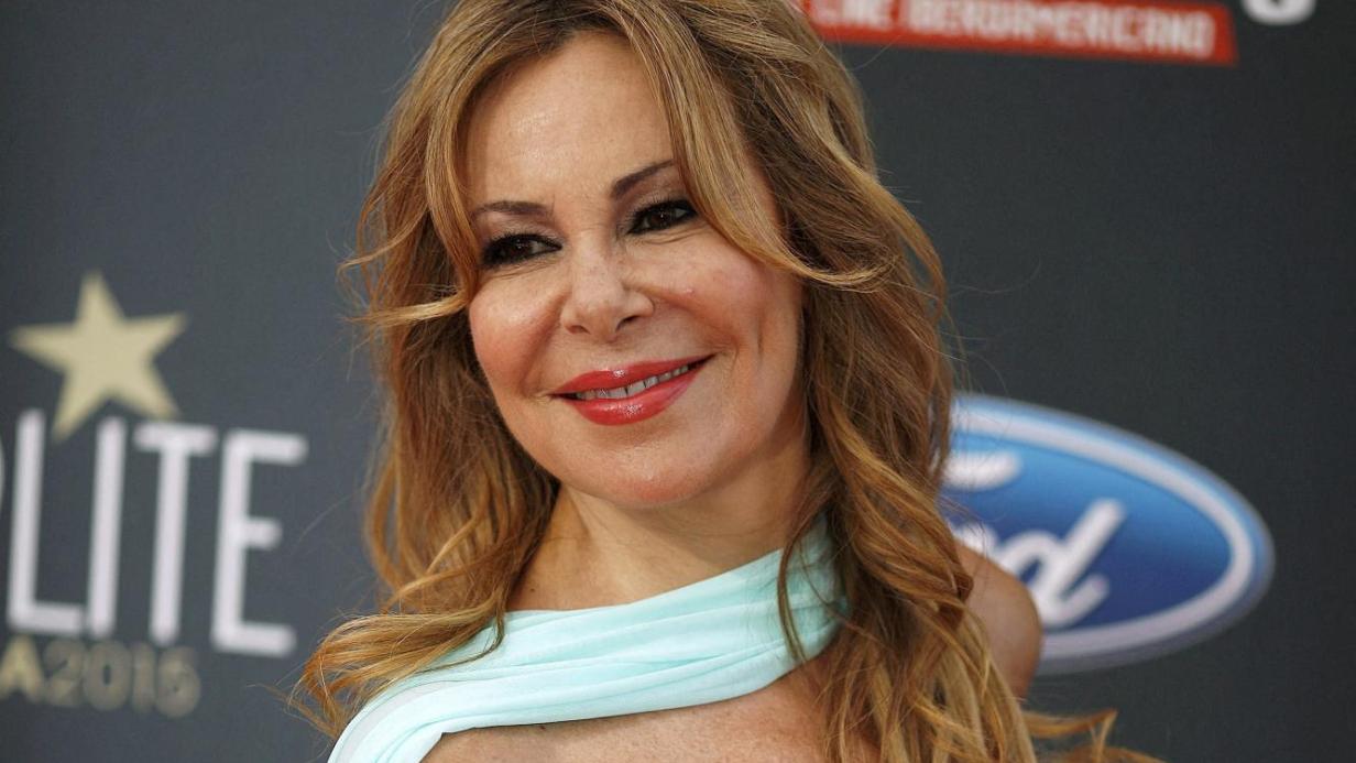 Spanischer TV-Star: Mutter und Großmutter zugleich mit 68