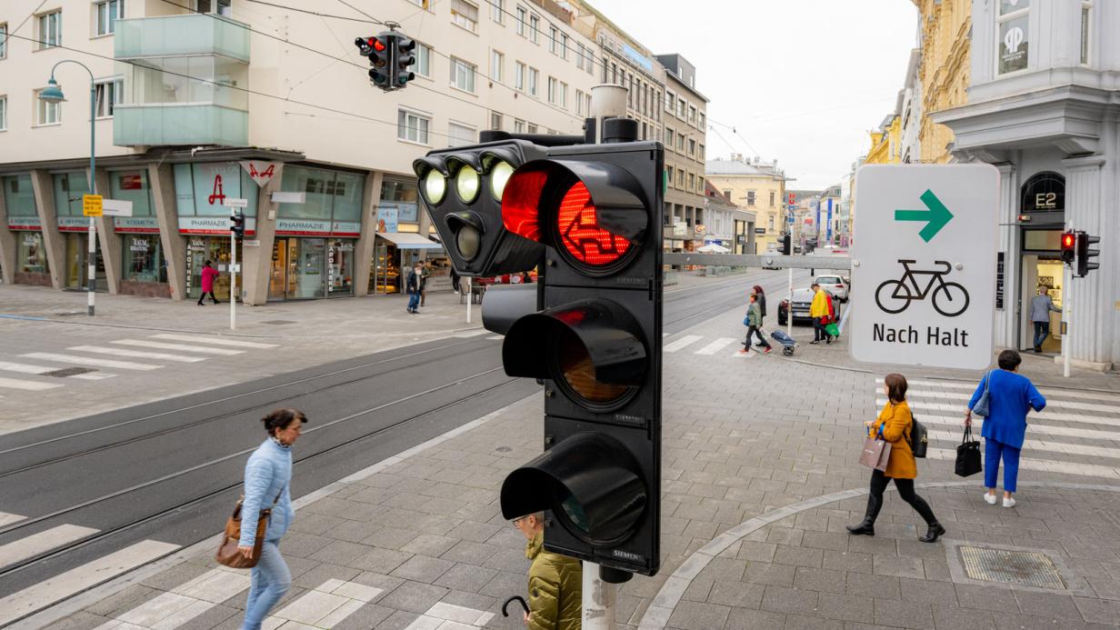 Abbiegen bei Rot: Nun 170 Ampeln für Radler in Wien freigegeben | Kurier