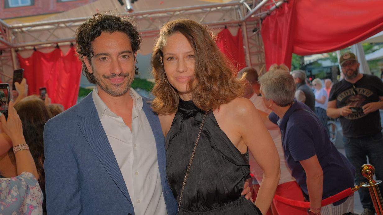 Viertes Kind unterwegs: Schauspieler Stefano Bernardin wird wieder Papa ...