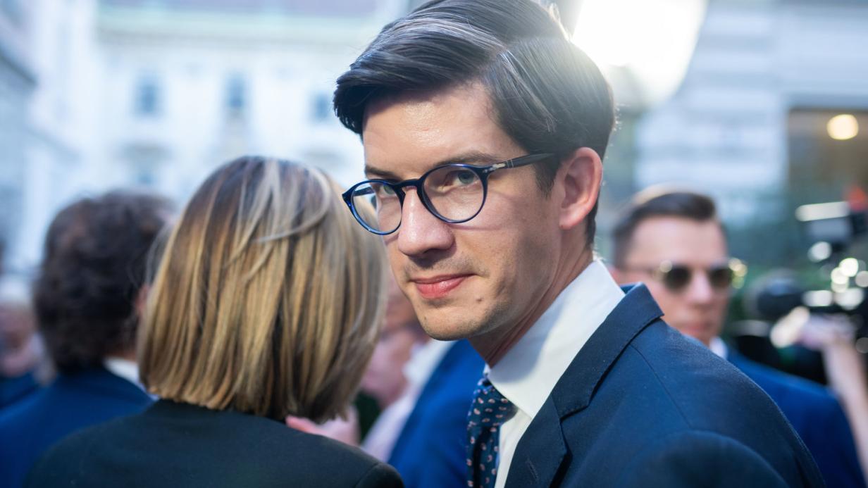 Bernhard Bonelli: Der Kabinettschef auf der Anklagebank | Kurier