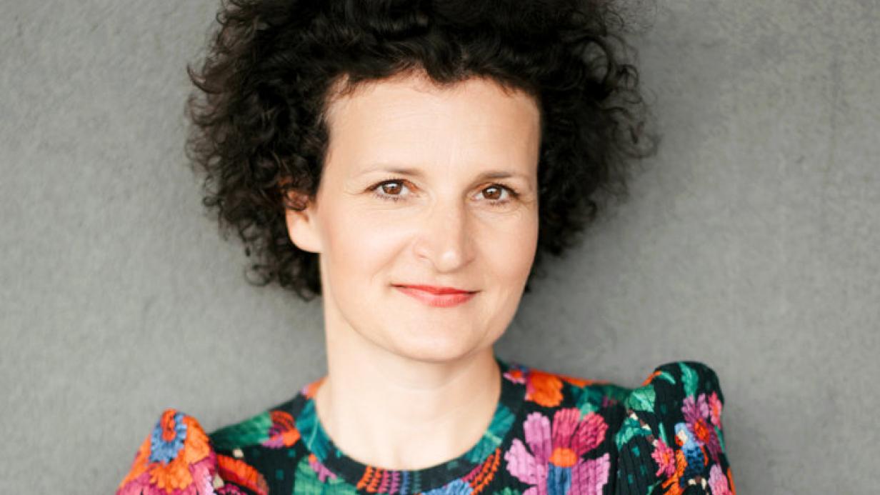 Echt auf der Bühne: Claudia Novak coacht "Rampenfrauen" | Kurier