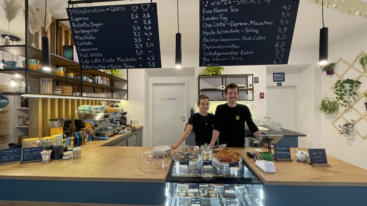 Kaffee und Kuchen: Runterkommen im "Wohnzimmer" in Linz | Kurier