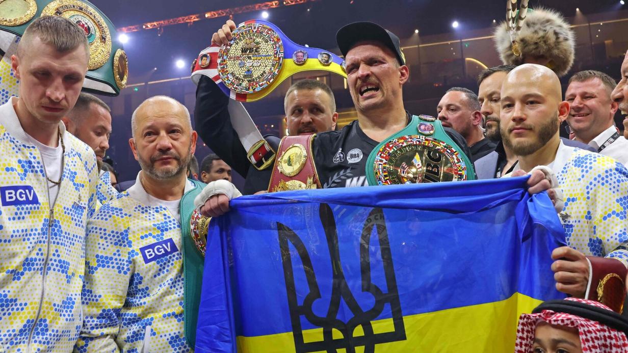 Boxen: Ukrainer Usyk schlägt Fury im Duell um Schwergewichtskrone | Kurier