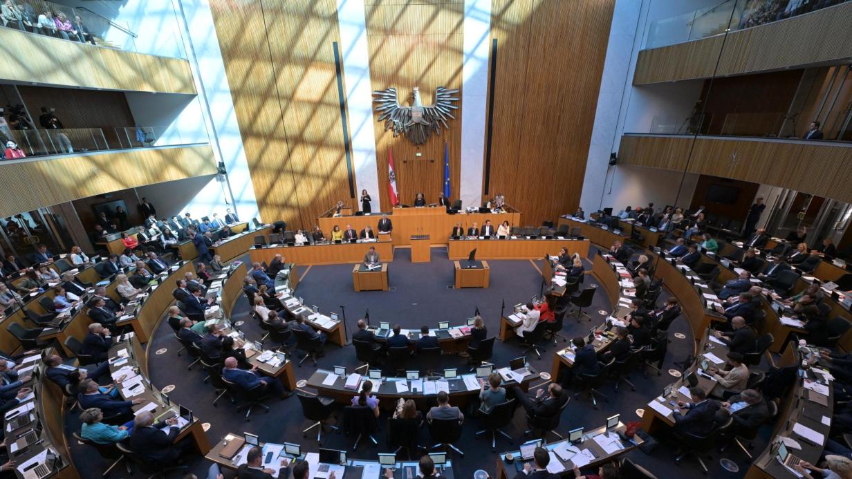 Initiativantrag im Parlament: Neuregelung von Handy-Sicherstellung ...