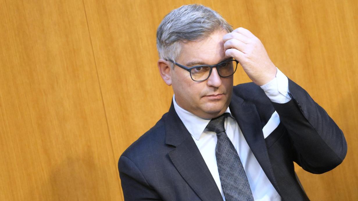 Wie Magnus Brunner das Defizit erklärt und wer ihm als Finanzminister ...
