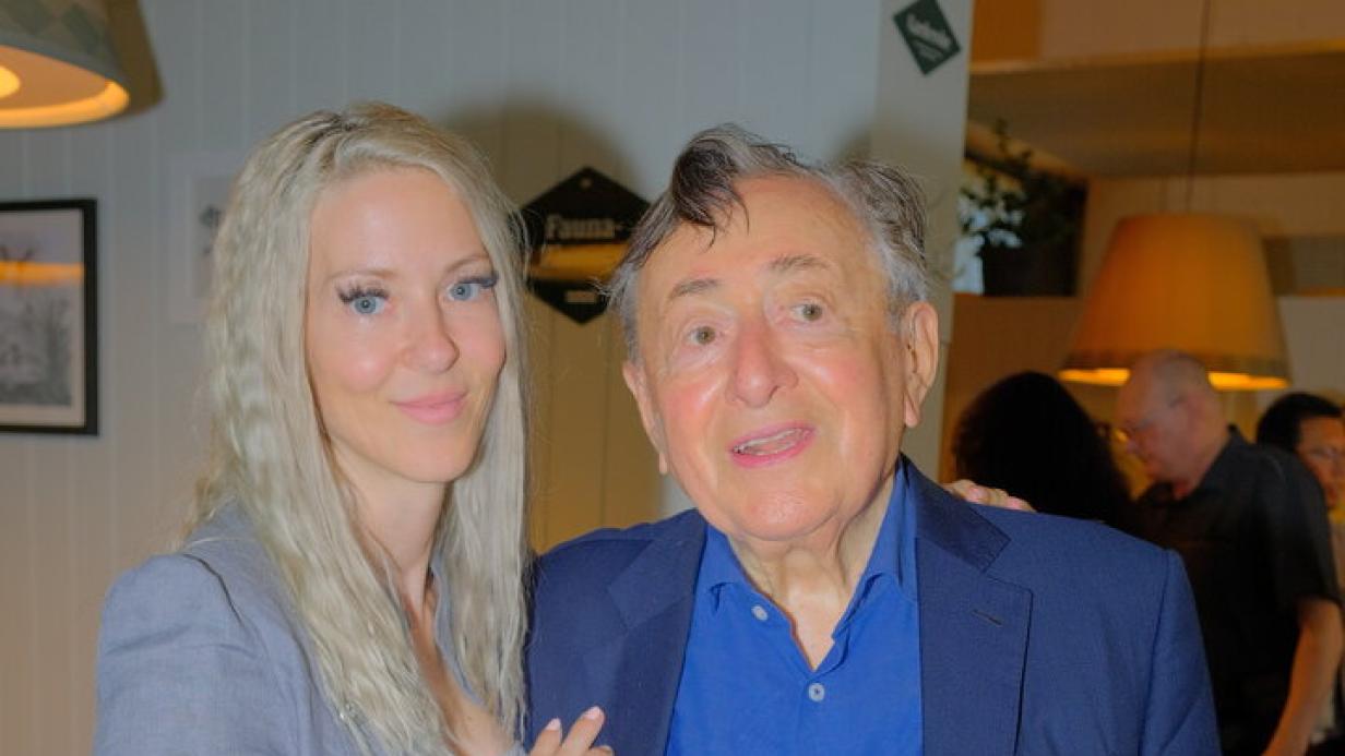 Also doch! Witwe Simone Lugner kommt zum Opernball | Kurier