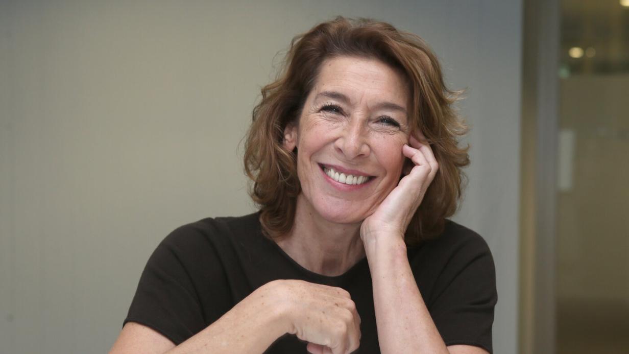 Warum Adele Neuhauser gerne Single ist: "Ich mag mich nicht in ...