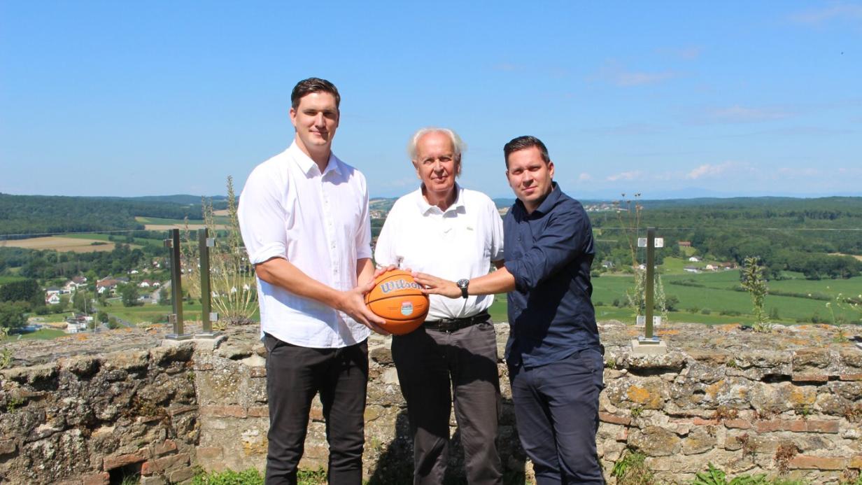 Emiri momota blowjob she'd been away for the better part of