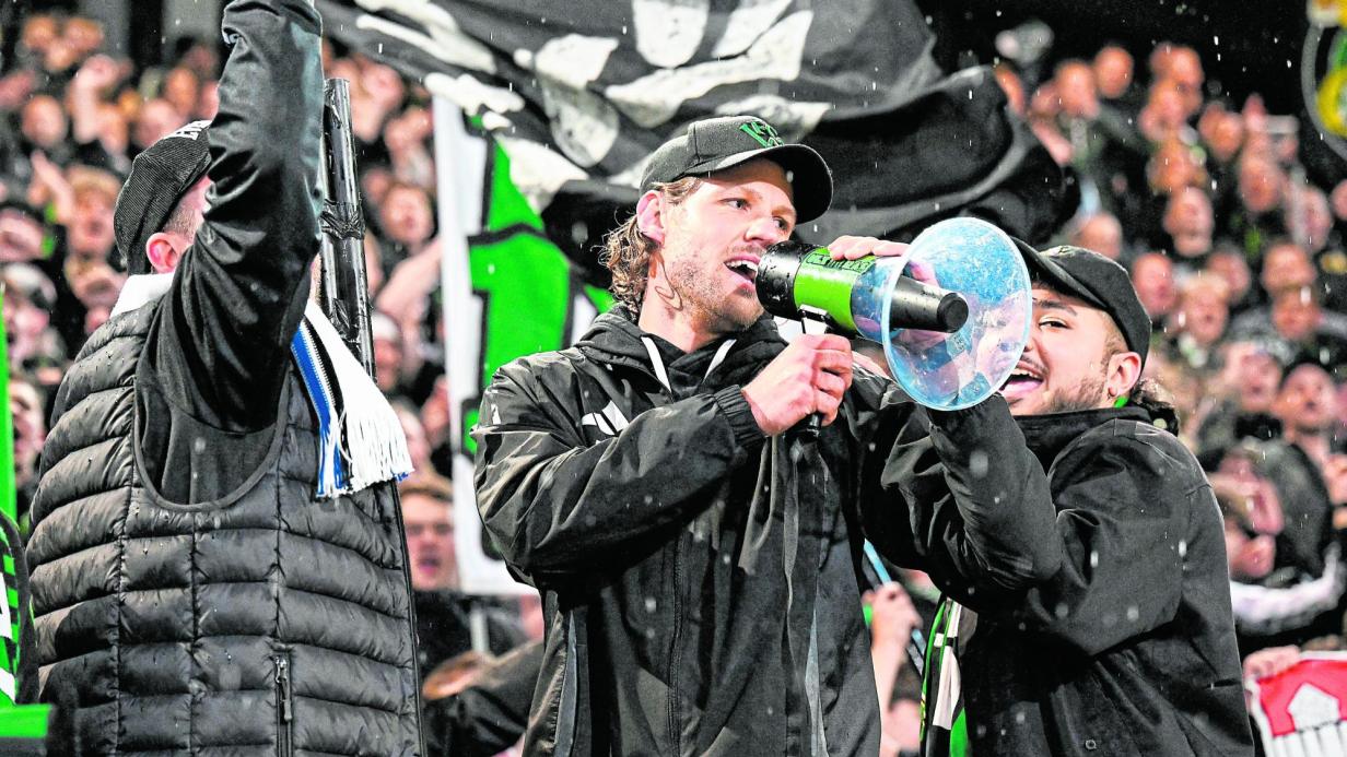 Wacker-Coach Sebastian Siller: "Dann wird er von mir rasiert" | Kurier