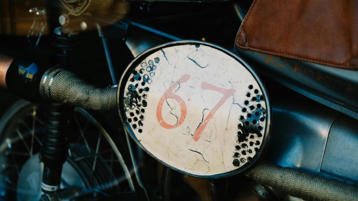 6-7-Meme Bedeutung erklärt: Eltern gehen mit Halloween-Kostüm viral ...