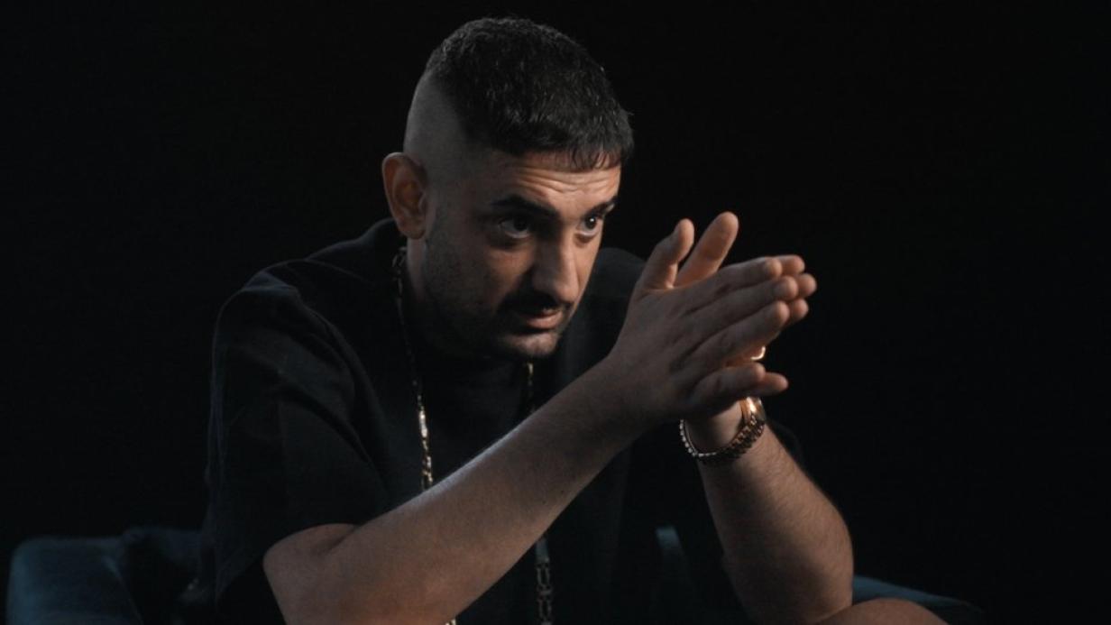 Rapper Haftbefehl berichtet nach Netflix-Doku von Rückfall mit Drogen ...