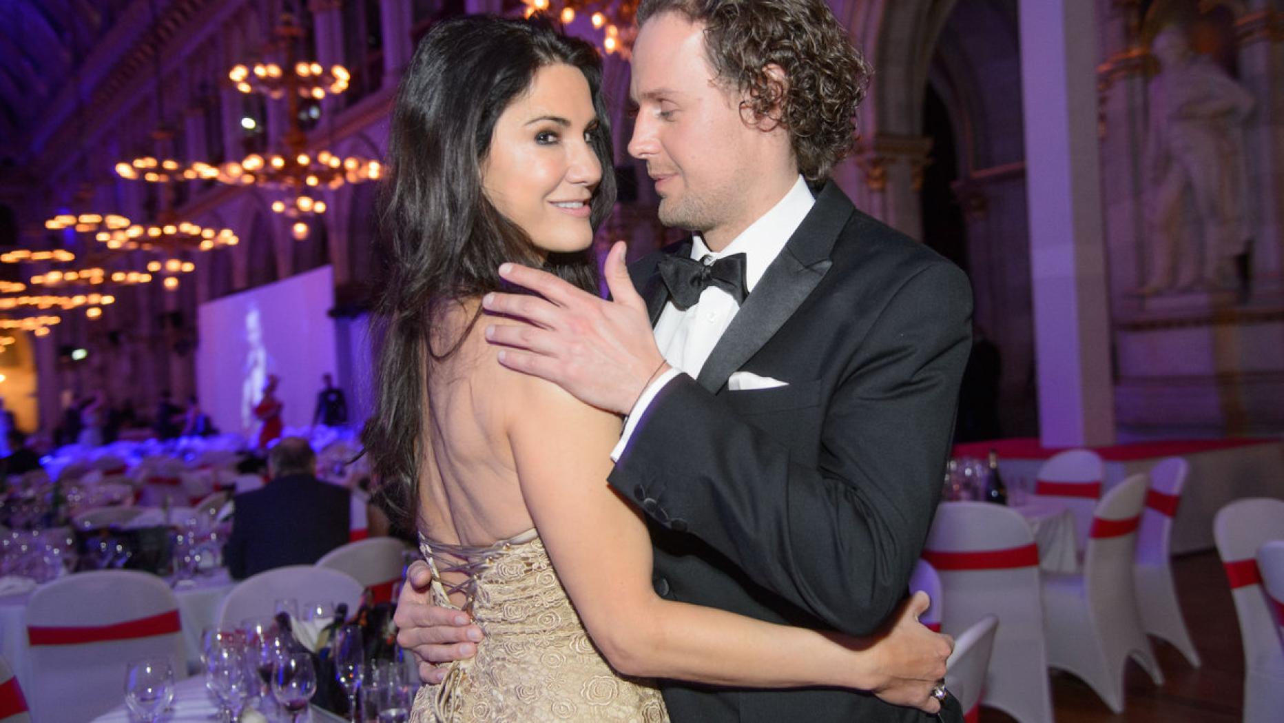 Busenblitzer & deutsche Promis am Filmball | Kurier